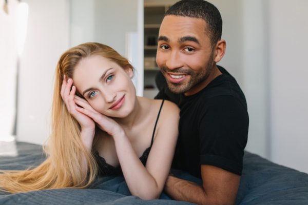 Couple mixte : 6 conseils pour faire durer la relation - Parler d'Amour